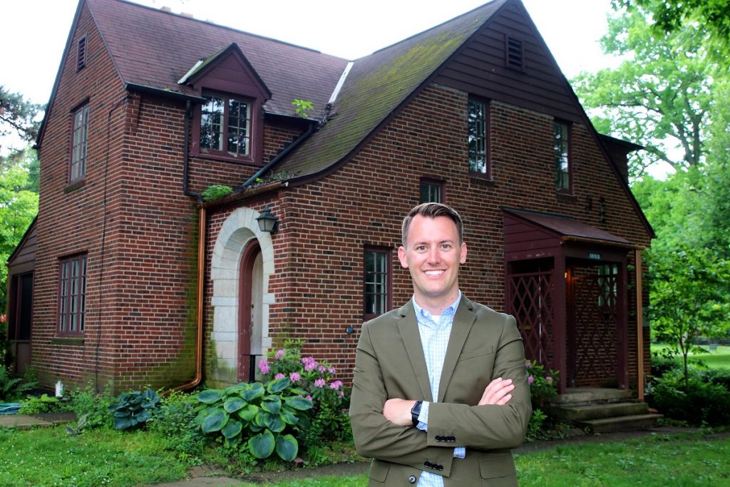 Brandon Prewitt Lives in 'Work-Life Harmony' in the Hottest Real Estate ...